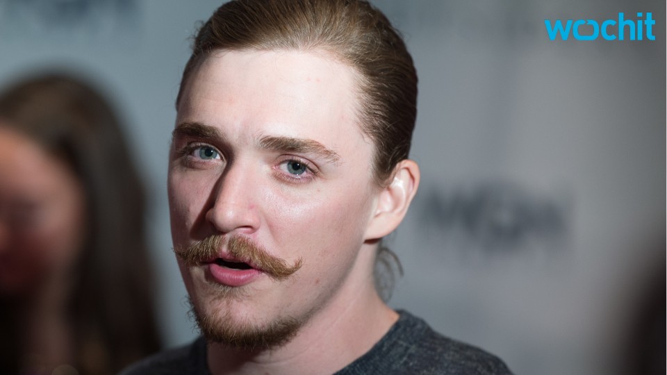 VIDEO : Veronica Mars Actor Kyle Gallner Marries Longtime Girlfriend ...