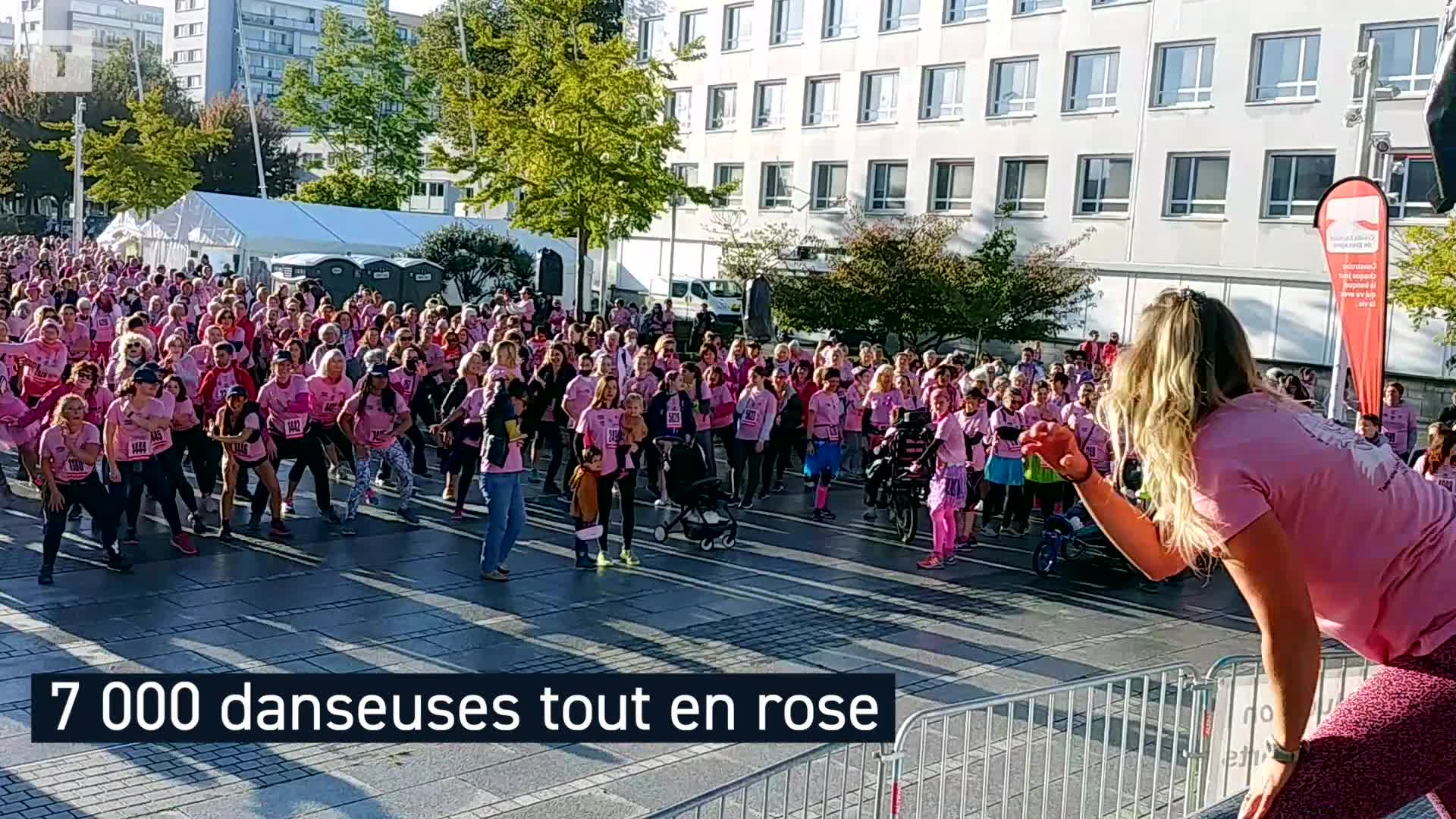 Encore une marée rose pour La Lorientaise [Vidéo] | Le Télégramme