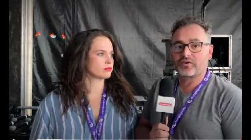 Vidéos : Dans les coulisses de Carrefour de Stars avec Jess et Manu - L ...