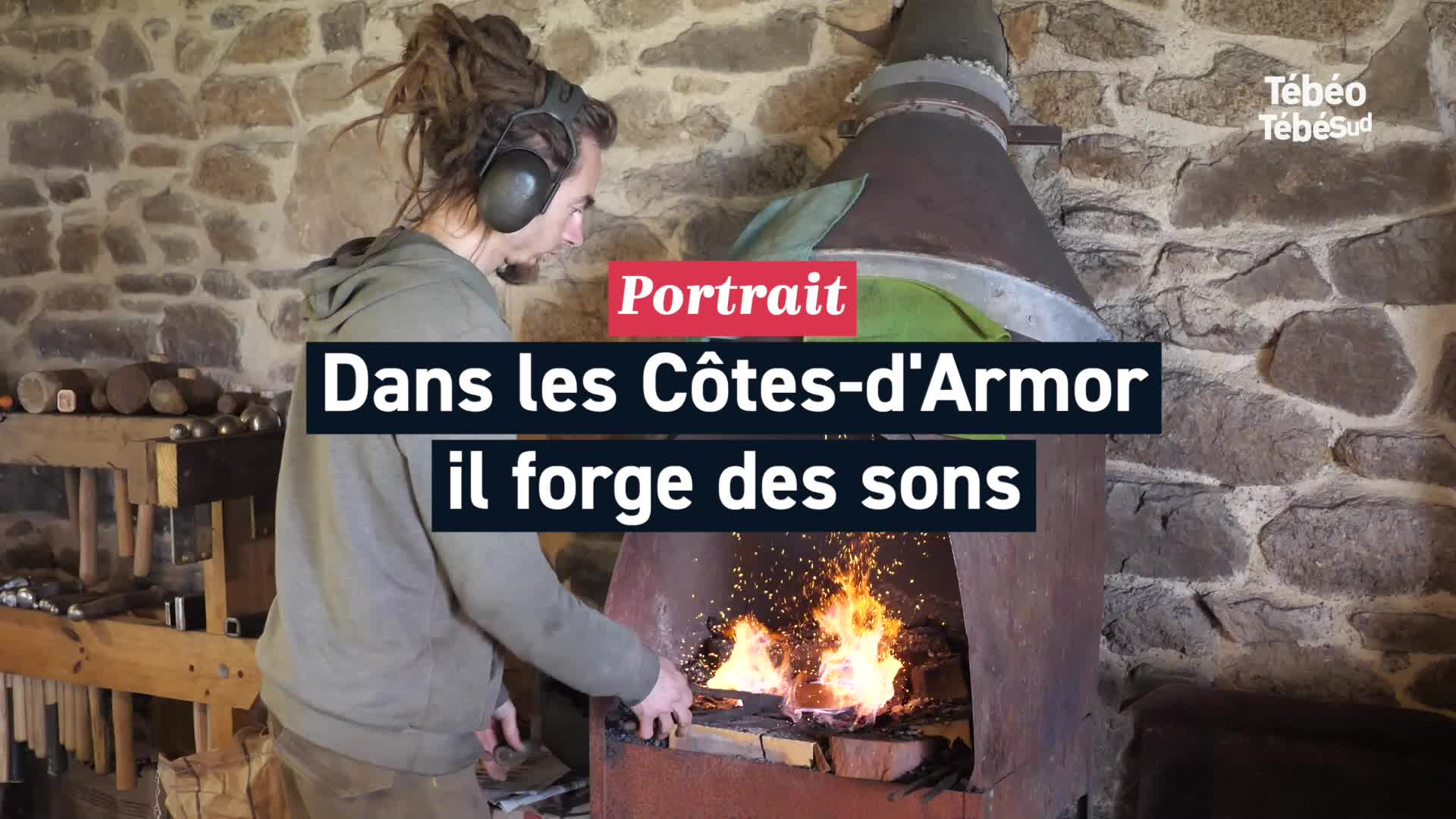 Rémi Bonneau fait chanter bols, gongs, cloches, tubes et tingshas | Le ...