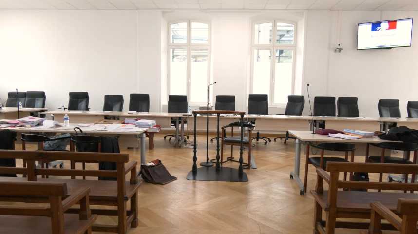 Vidéos : A Evreux, Aline Turpin est jugée pour avoir tué son mari et ...