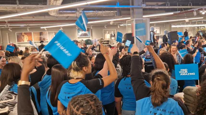 Vidéos : Rouen. 1200 personnes accueillies à l’ouverture de Primark ...