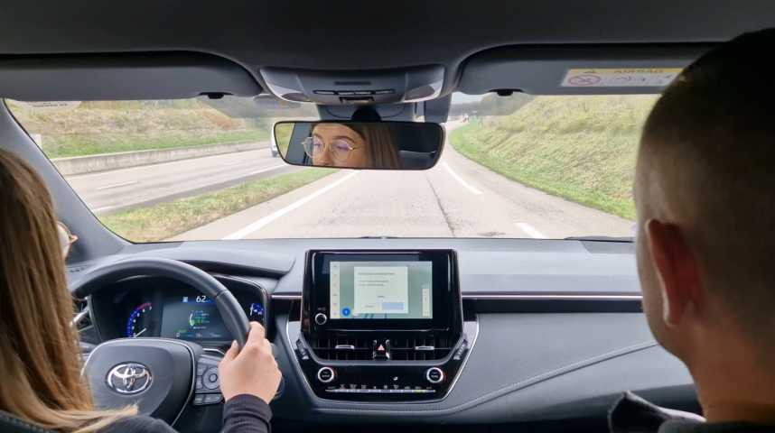 Vidéos : Des stages pour mieux appréhender le stress au volant - Paris ...