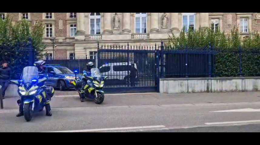 Vidéos : Le départ de Patrick Trémeau du palais de justice d'Amiens ...