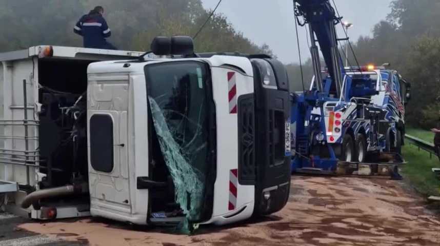 Vidéos : Accident à Fécamp : un camion poubelle bloque la D925 - Paris ...