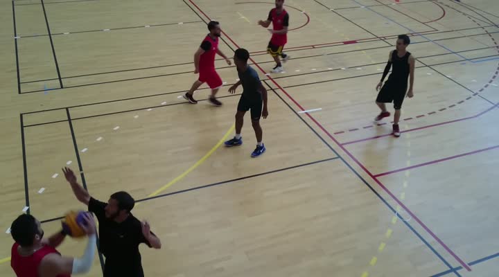 Streetball. Du show sous le panier | Le Télégramme