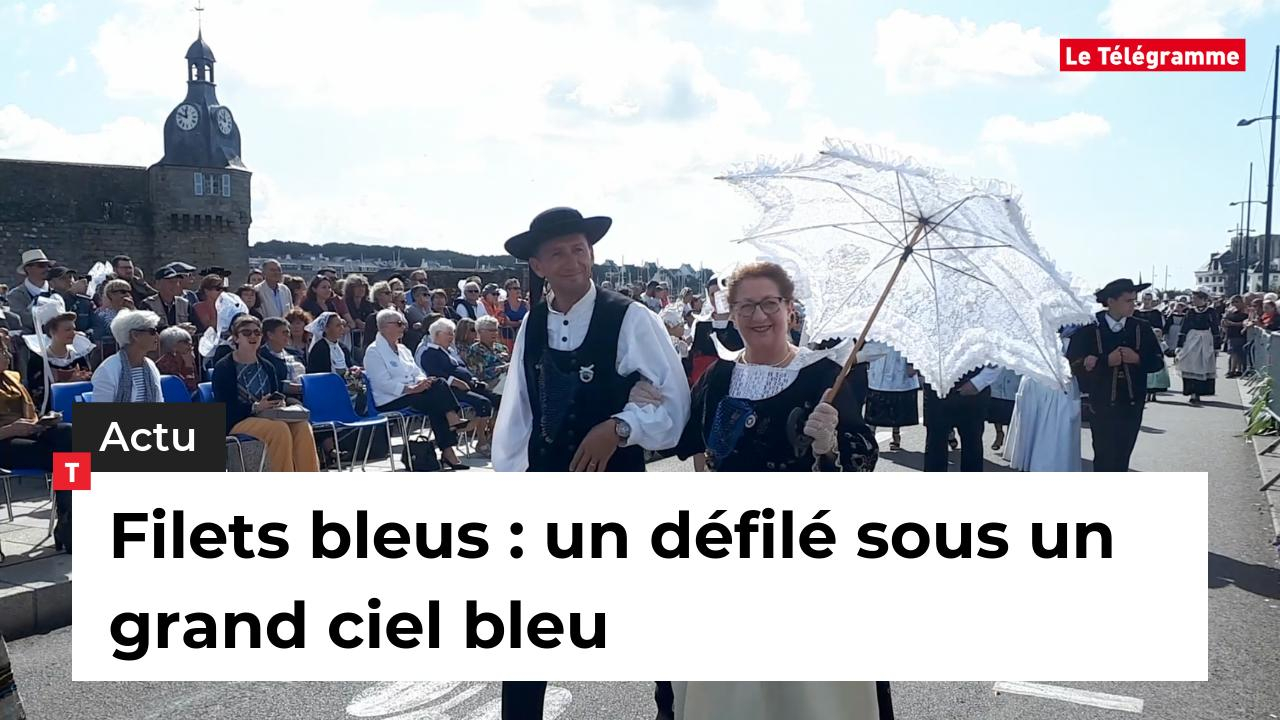 Filets bleus. Un défilé sous un grand ciel bleu | Le Télégramme