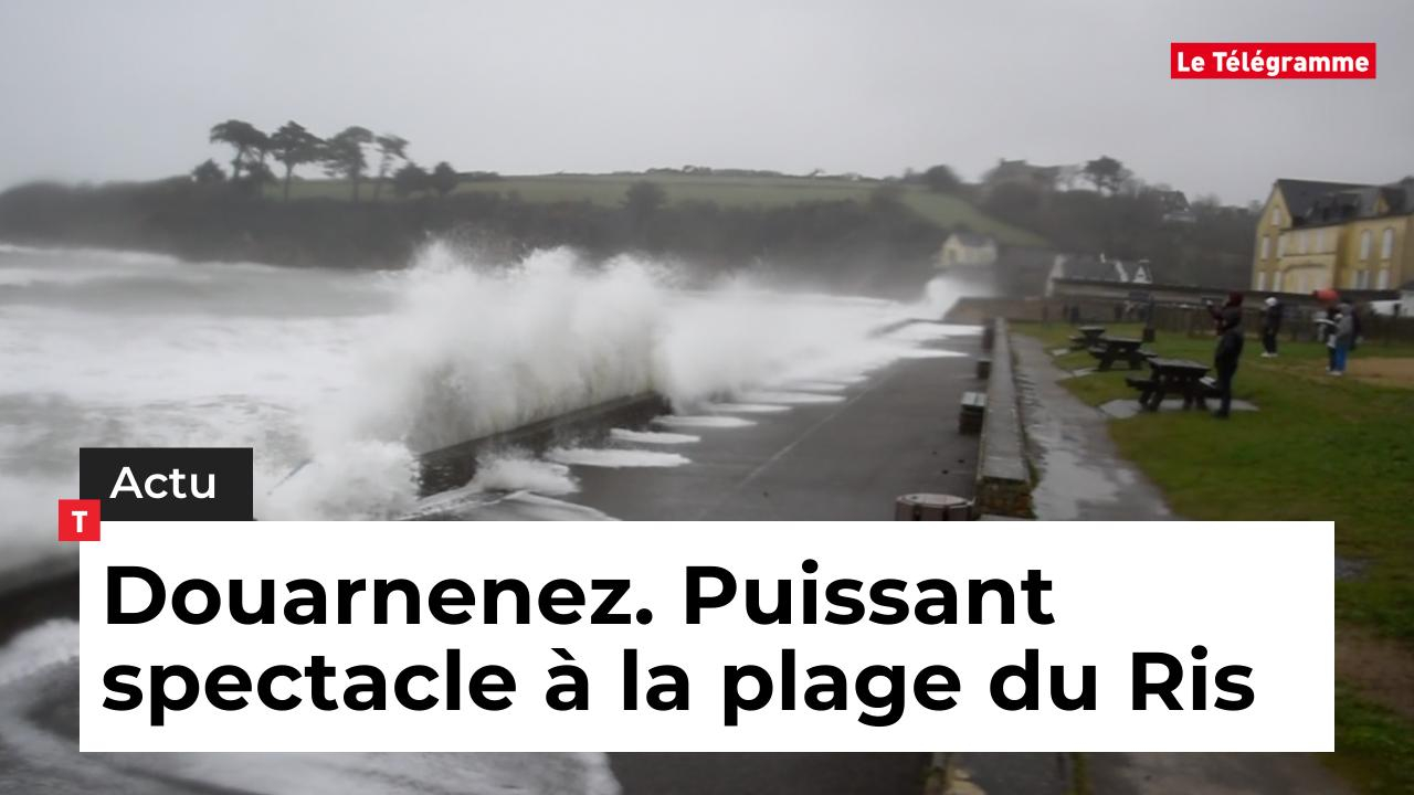 Puissant spectacle à la plage du Ris, à Douarnenez | Le Télégramme