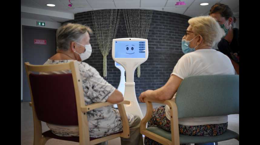 Saint-Saulve : Cutii, le compagnon robot des seniors de Saint-Saulve ...