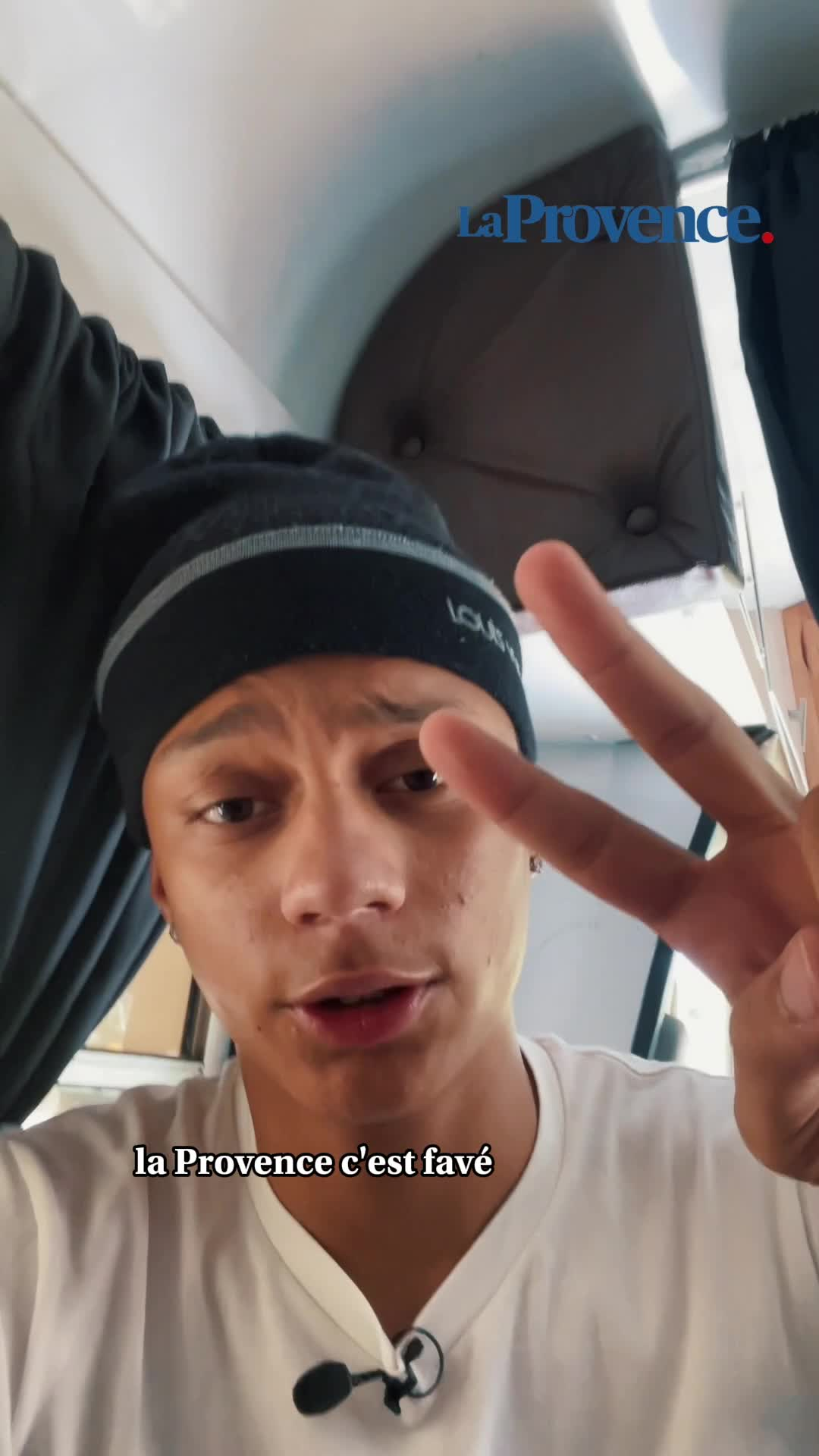 Vidéo - Qui est Favé, l'étoile montante du rap