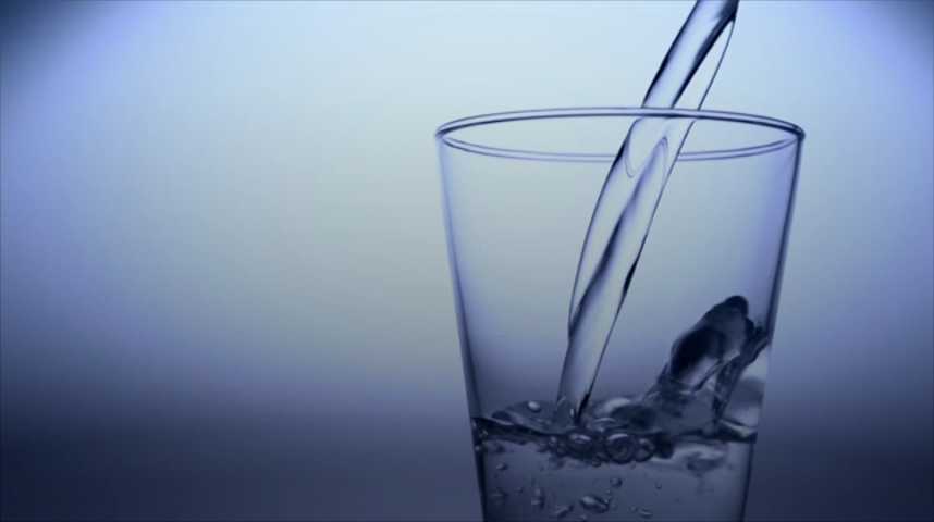 ️ Boire trop d'eau peut avoir un impact que vous ne soupçonnez pas sur ...