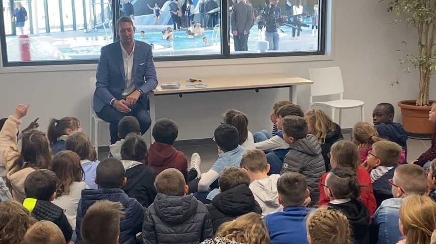 Vidéos : Inauguration du centre aquatique La Salamandre à Vitry-le ...