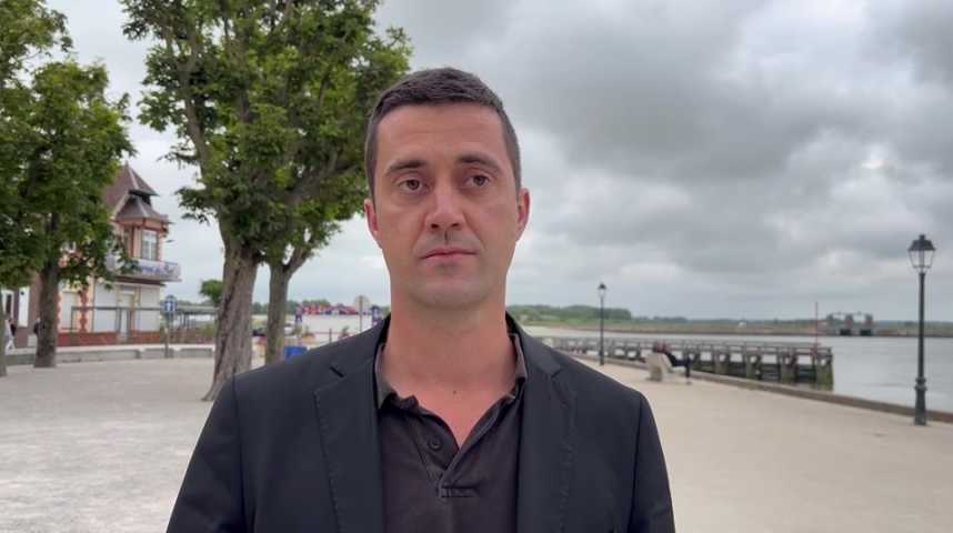 Vidéos : Législatives 2024: réaction de Matthias Renault (RN) dans la ...