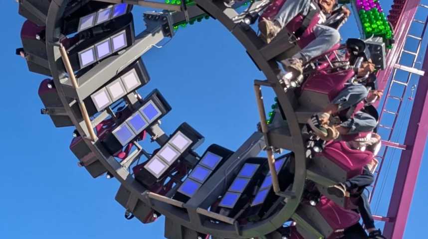 Vidéos : On vous présente Mr. Gravity fou, le petit dernier de la foire Saint-Romain de Rouen ...