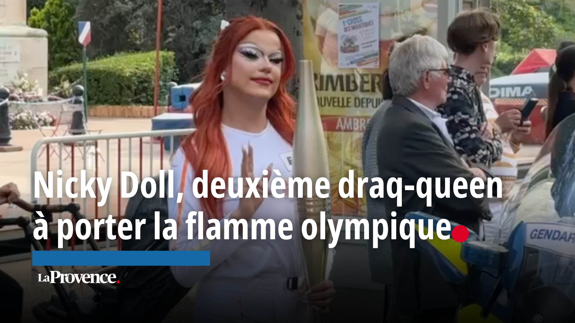Vidéo - Nicky Doll, deuxième draq-queen à porter la flamme olympique