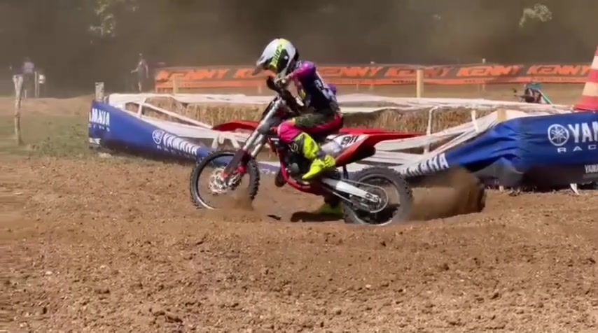 MX Masterkids : 450 jeunes motards du monde entier sur le circuit de ...