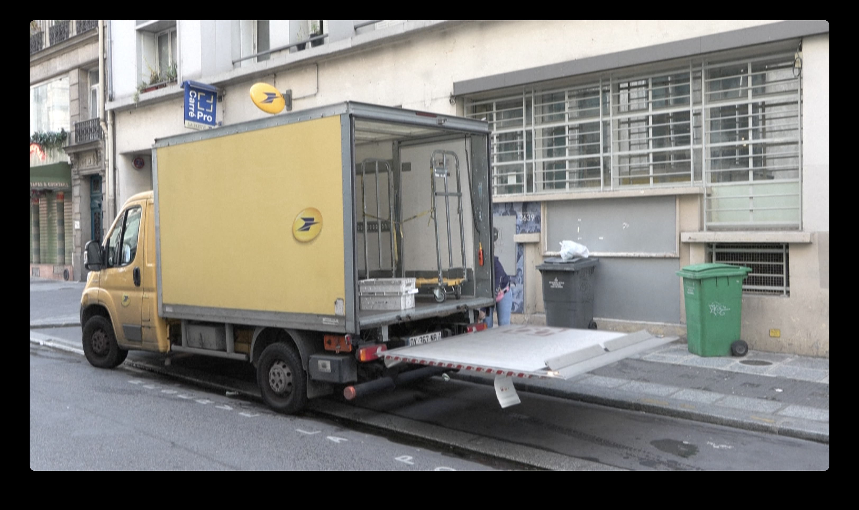 Manuel Bompard, Estelle Denis et Élodie Poux visés par des colis piégés