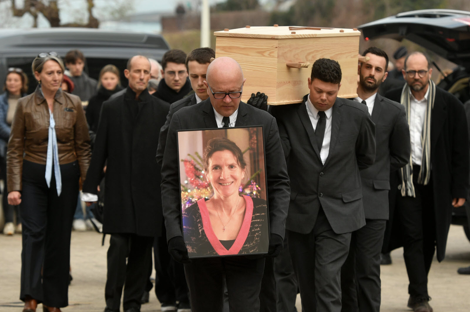 Le procès du meurtrier présumé d'Agnès Lassalle, enseignante poignardée ...